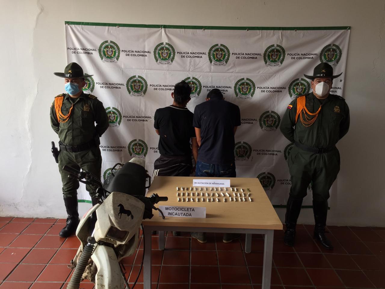 Capturados Transportando Dosis De Marihuana Red Noticiashuila